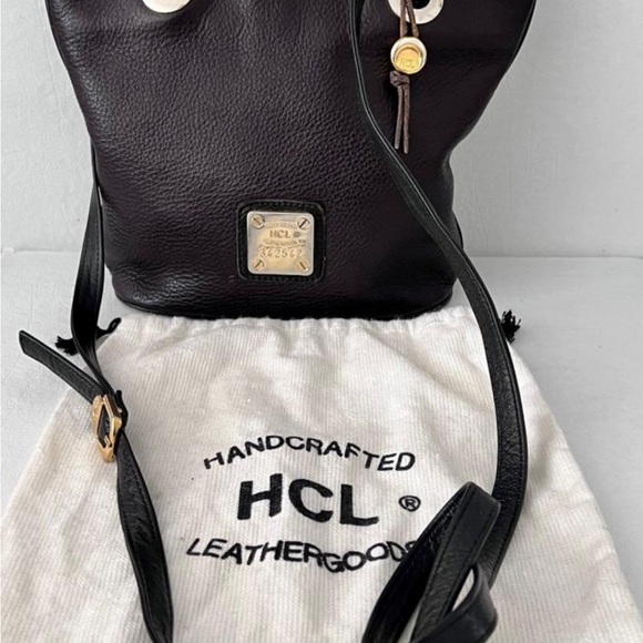 HCL Leathergoods | Bags | Vintage Hcl Leathergoods Black Pebbled ...